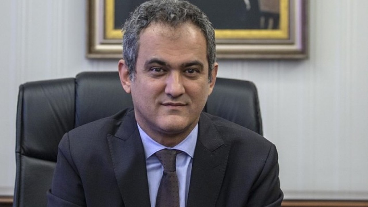 Ziya Selçuk istifa etti! Milli Eğitim Bakanlığına Mahmut Özer atandı ...